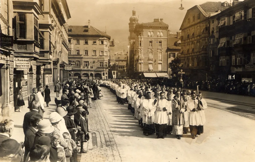 Prozession – wann und warum? – Innsbruck erinnert sich